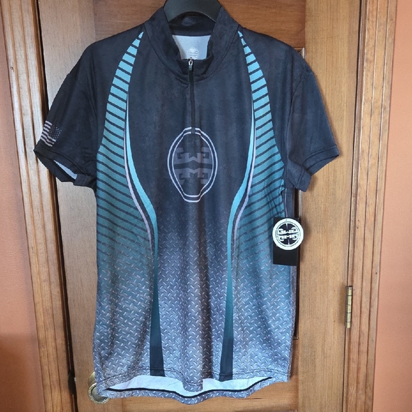 Girls with Guns | Tops | Nwt Girls With Guns 4 Zip | Poshmark
